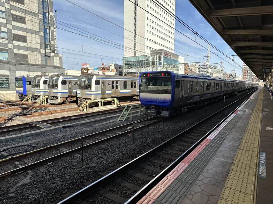 横須賀線・総武線のE235系1000番台とE217系 | フリー写真テイクアウト