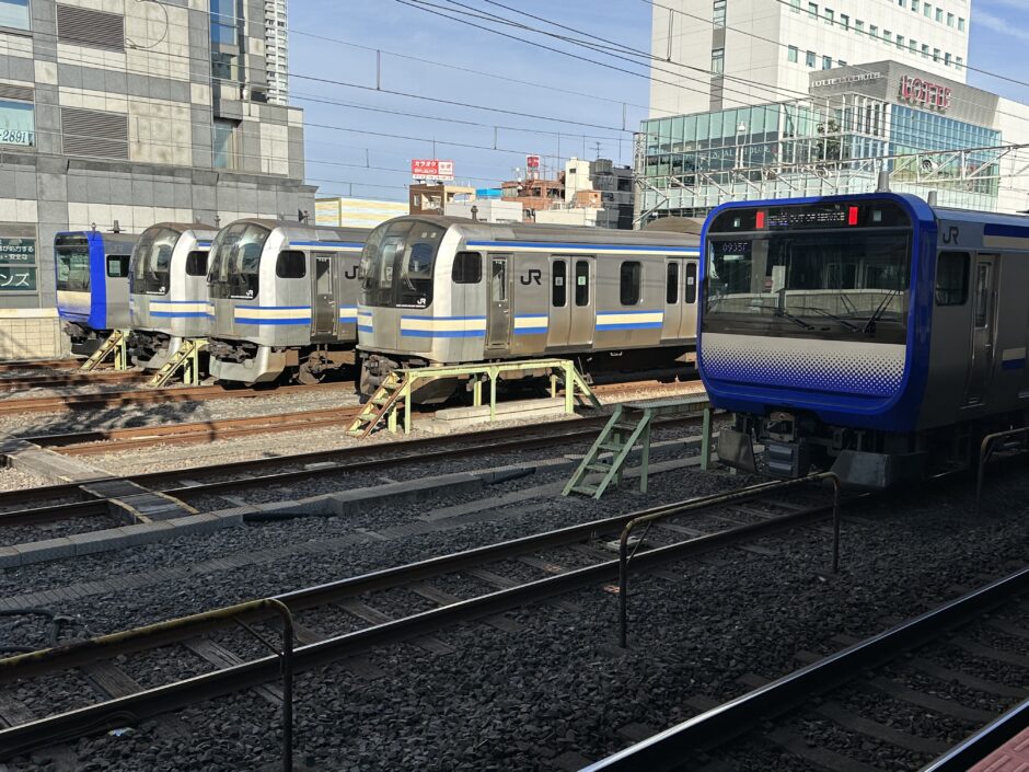 横須賀線・総武線のE235系1000番台とE217系 | フリー写真テイクアウト